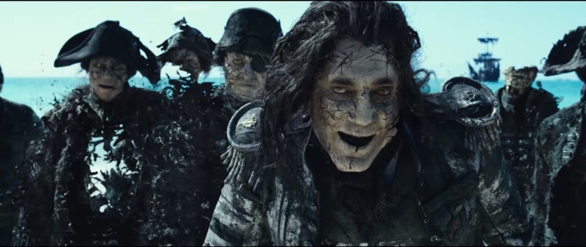 Review: Disney’s latest “Pirates” entry treads familiar waters ...